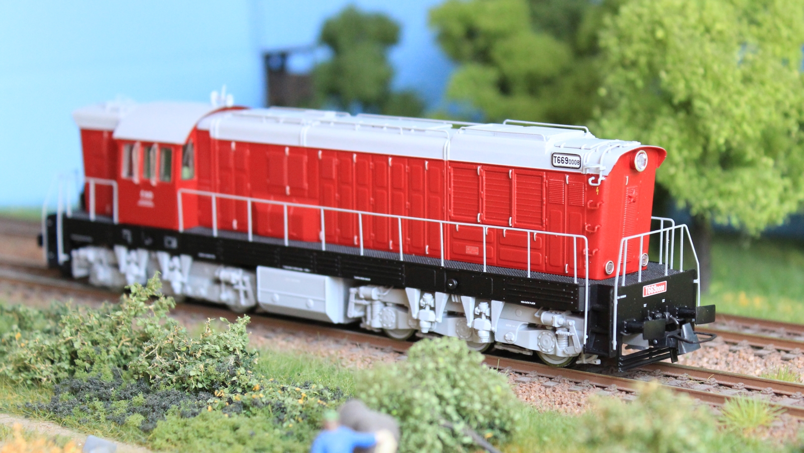Locomotiva diesel T669, CSD, Roco, scara H0 (1:87)